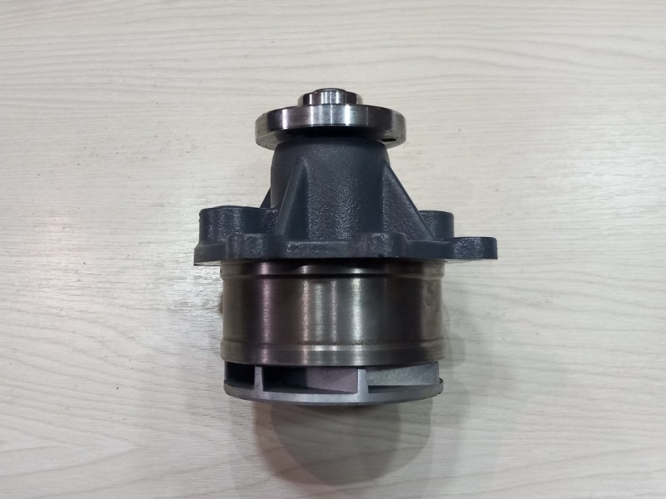 PUMPA VODE KHD/DEUTZ TCD4.1/TCD6.1 02937528