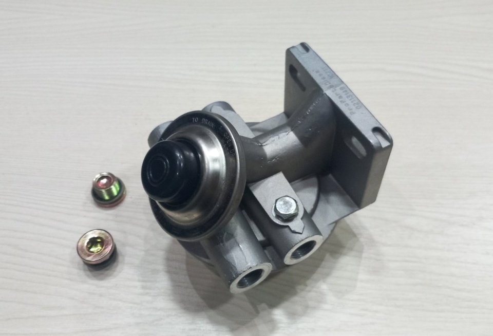 NOSAC FILTERA GORIVA SA PUMPOM KHD/DEUTZ 02113149