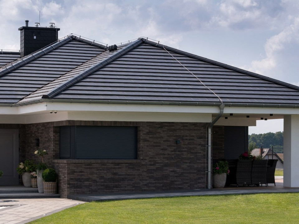 Tigla ceramica Creaton Simpla negru smaltuit