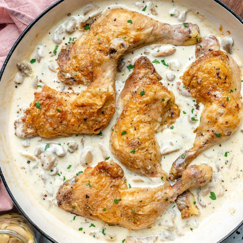 Reteta de pulpe de curcan in sos alb