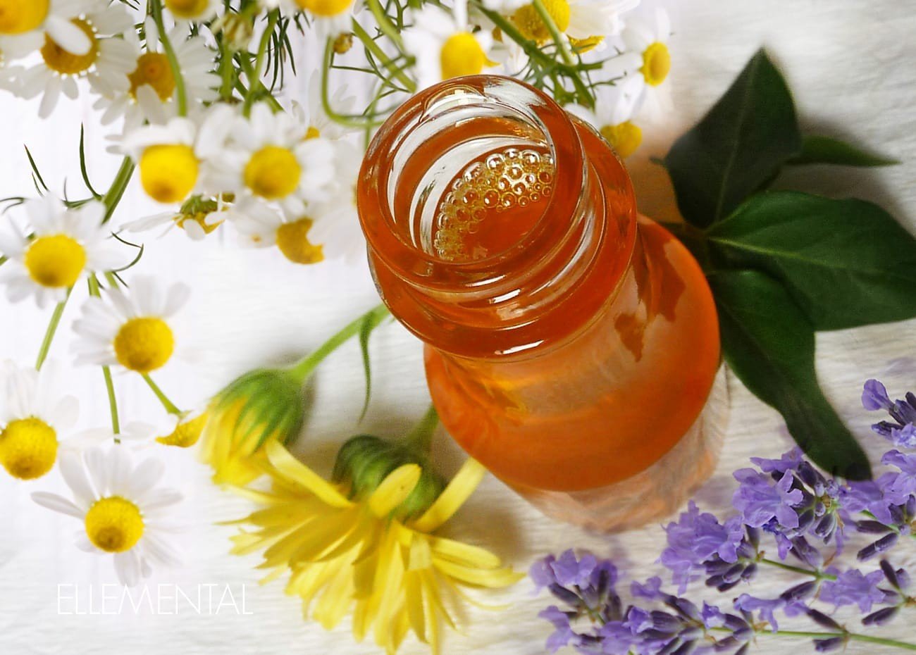 Soothing oil for insect bites