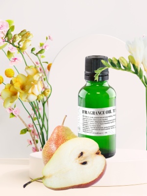 Freesia & Pear fragrance oil