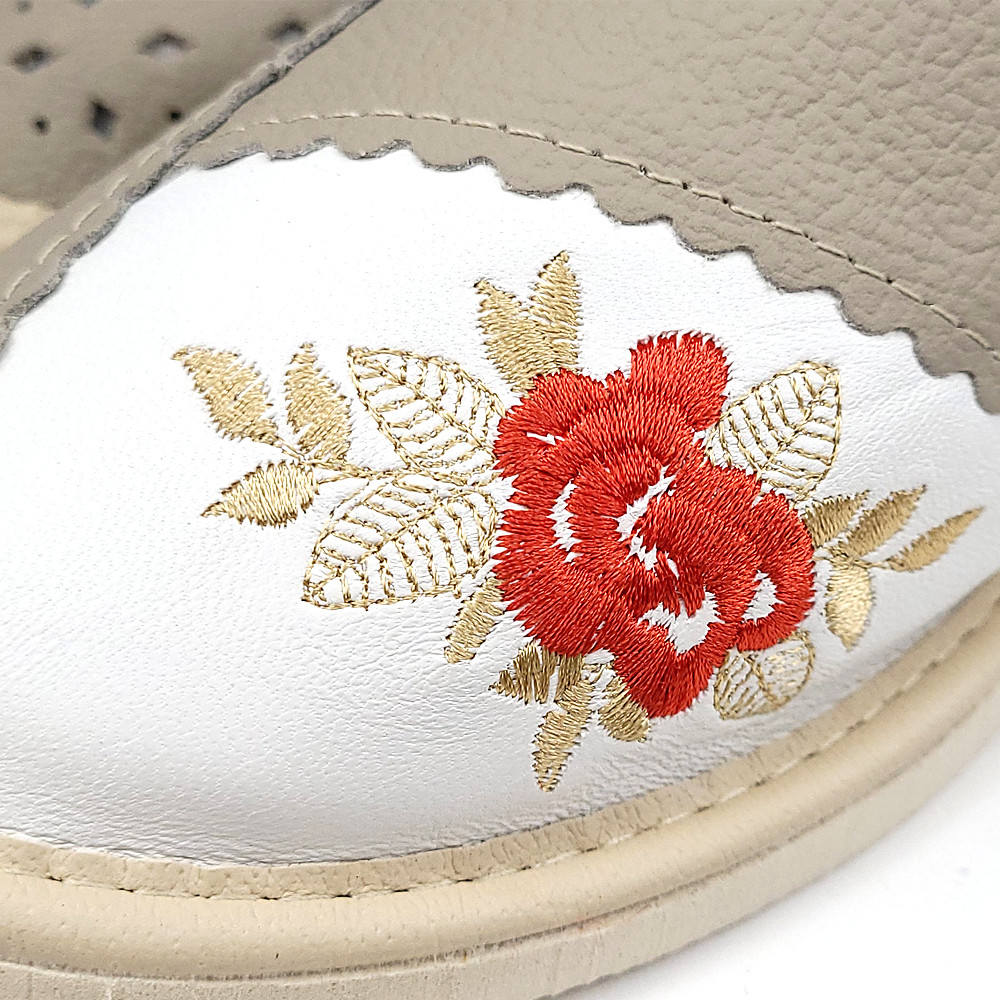 Papuci de Casa din Piele Culoare Crem Marca Tylbut Model 'Rose Bliss' Cream