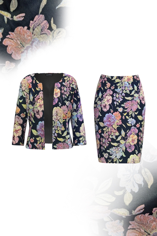 Costum din stofa cu model floral