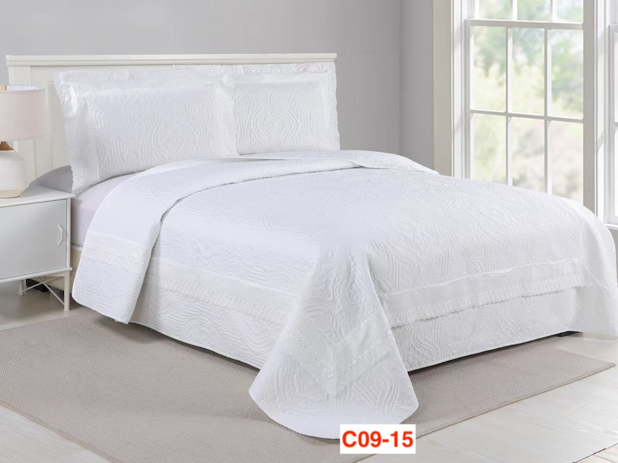 Cuverturi de pat cu volanase