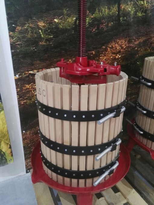 Teasc struguri 130 Litri, manual cu clichet TMC 50 - ITALIA