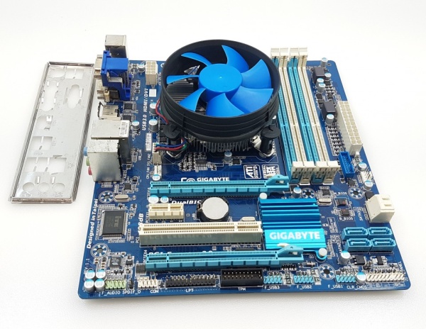 Kit placa de baza GIGABYTE GA-H77M-D3H + procesor i5 3470, 4xDDR3, USB ...