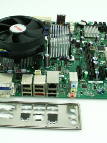 Kit Intel Core 2 Quad Q9550 + Intel DQ45CB, 4xDDR2 + cooler