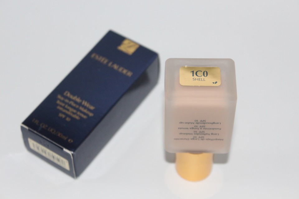 Fond de ten Estee Lauder Double Wear Stay in Place Nuanta 1C0 Shell