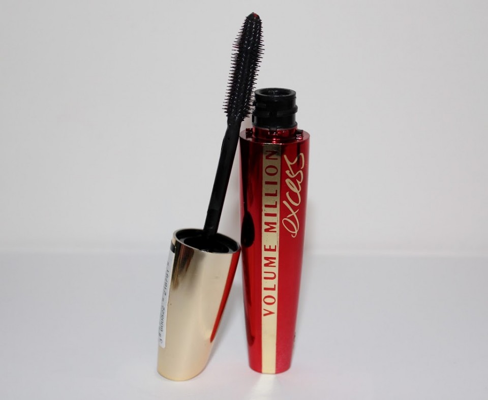 Mascara pentru volum Loreal Volume Million Lashes Excess Nuanta Negru