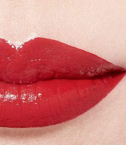 Ruj de buze hidratant, Chanel, Rouge Coco Bloom, Plumping, 134 Sunlight