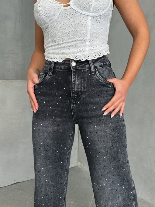 Blugi evazati elastici cu strasuri
