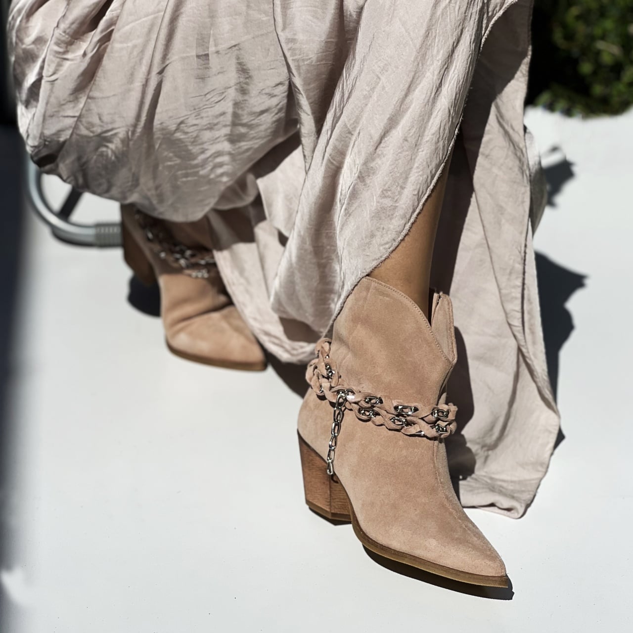 BOTINE/CIOCATE - Incaltamintea Ta