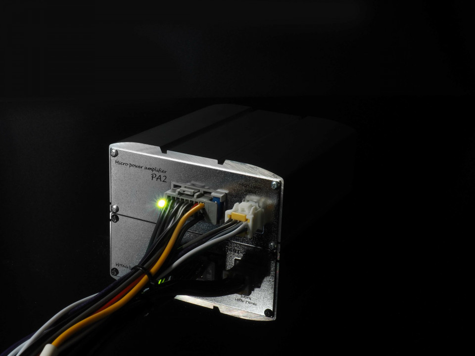 AMPLIFICATOR AUTO 4 CANALE BEAT-SONIC PA2T1 4x45W RMS DEDICAT MASINILOR ...