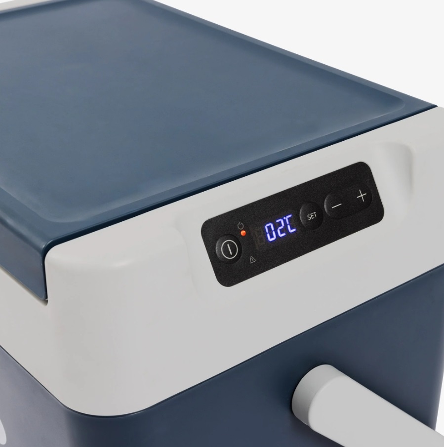 Frigider auto cu compresor, display, alimentare la 12/24V DC si 100 ...